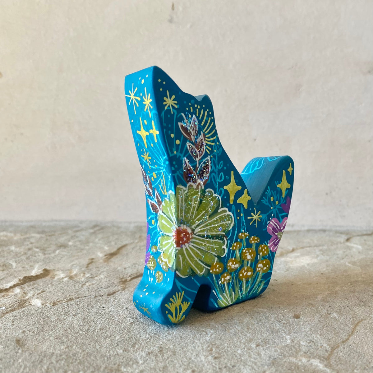 3” Howling Wolf – Tattered Rabbit